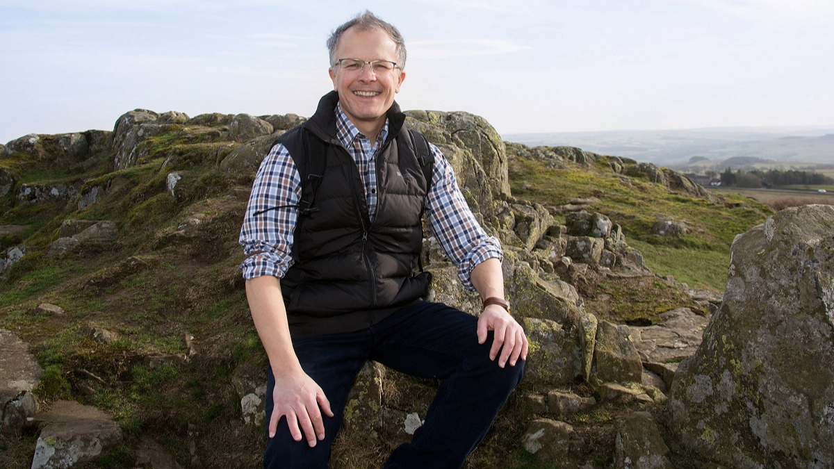 Outdoor coach innovates to help CEO's during Covid-19 lockdown ...