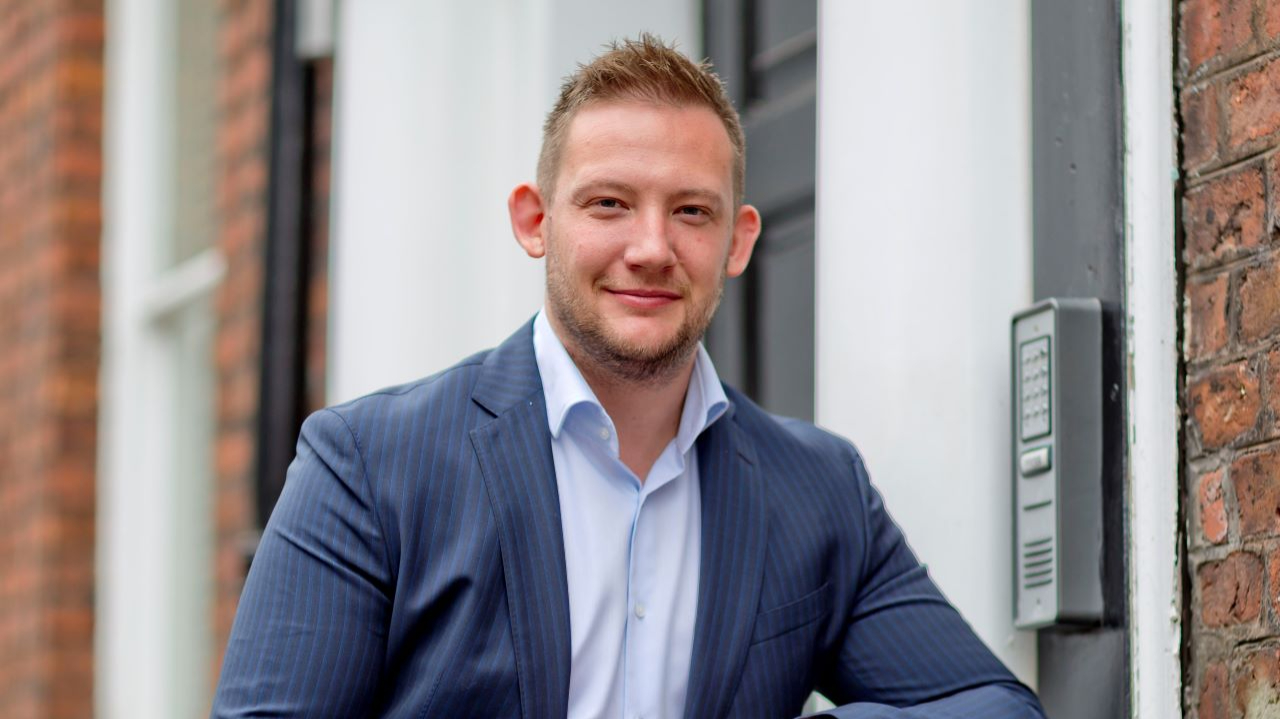 High street expert predicts bumper year for business sales - Business ...