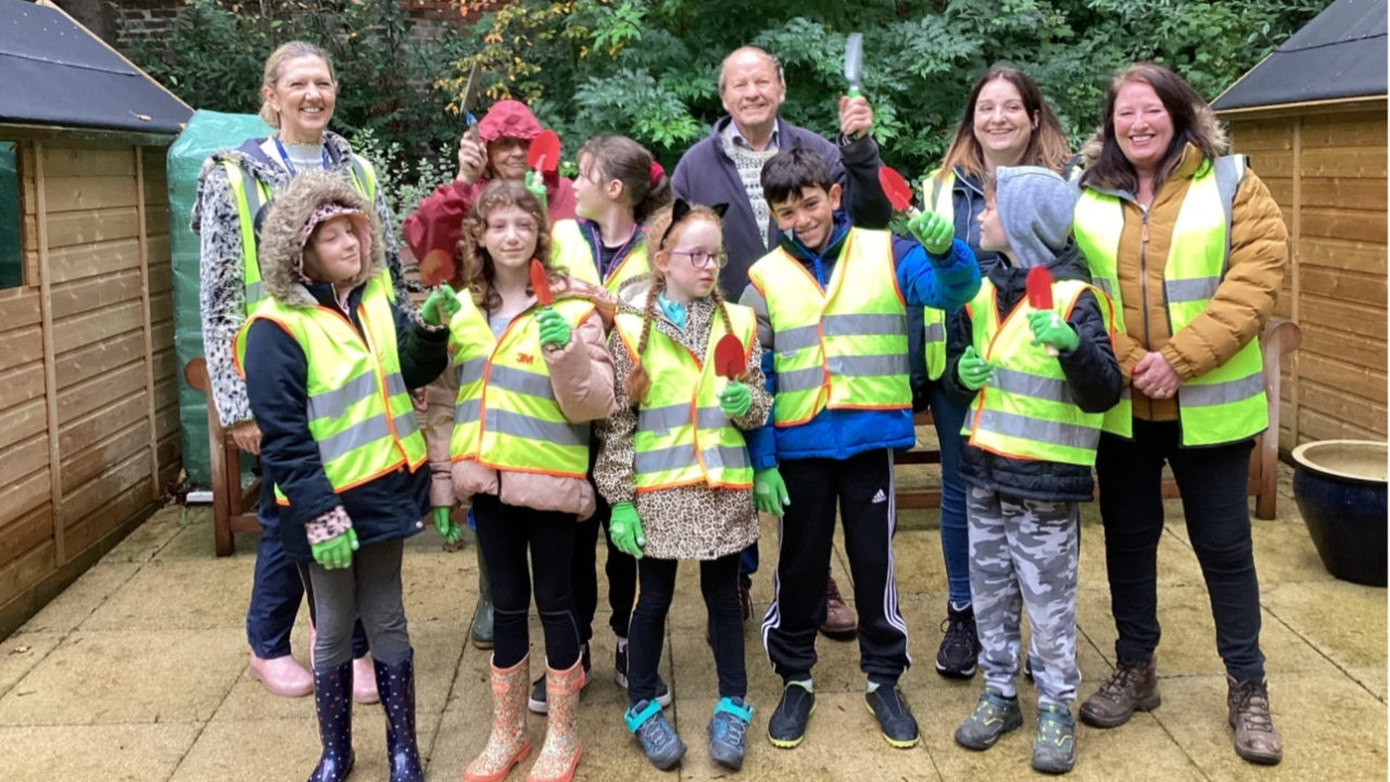 Adlington Retirement Living teaches local primary school children to ...